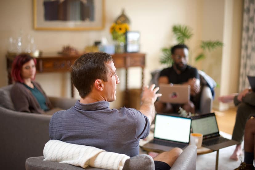 15 SLA Metrics Every Customer Service Team Needs