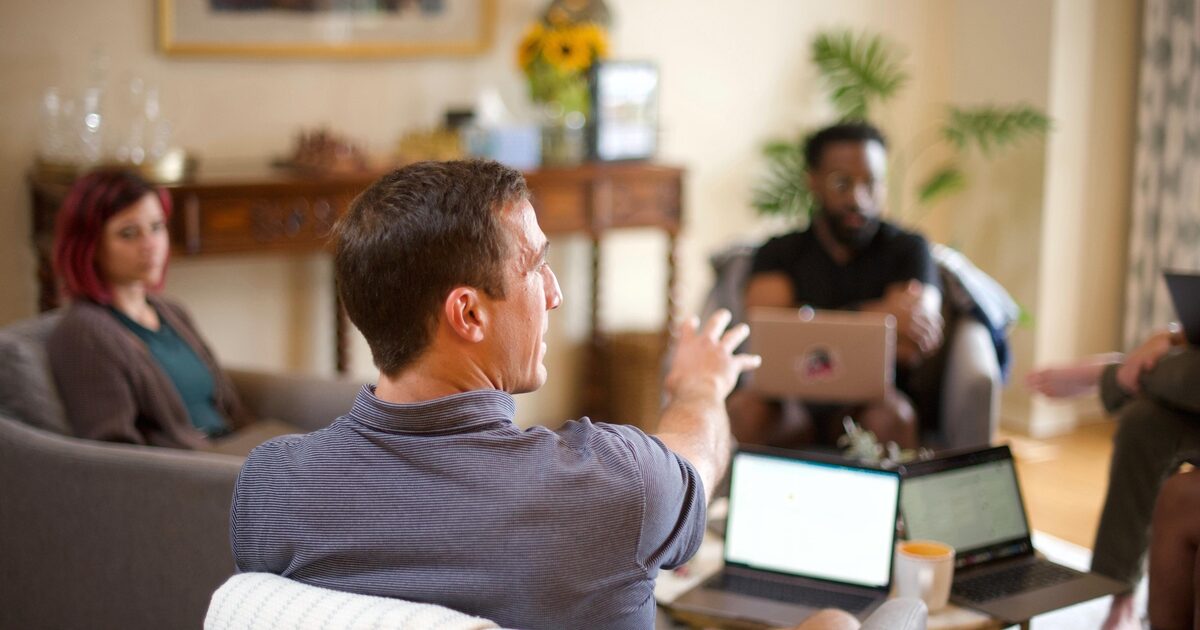 Top 12 support KPIs for better customer service